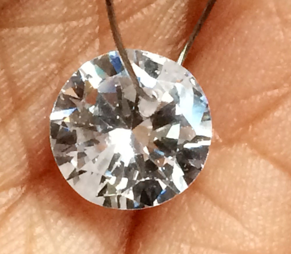 7mm Cubic Zirconia, Drilled Loose Round Zircon, Faceted Zirconia Spark